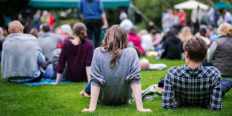 21 Best Ways to Meet New Friends in a New City or Town